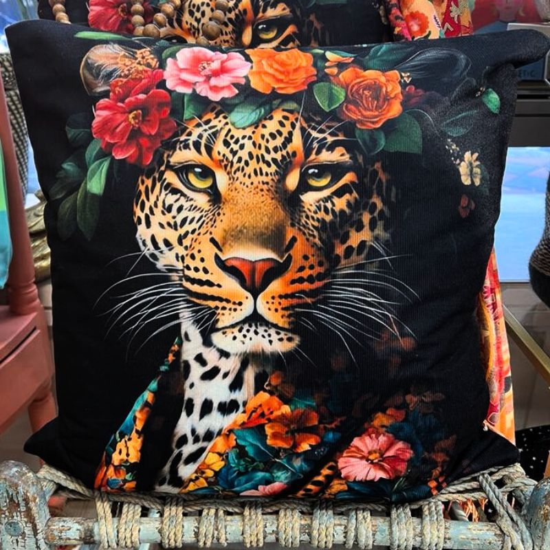 Bold in Bloom Tigress Luxe Cushion – Grace Violet